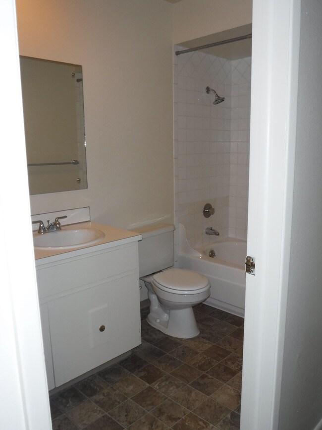 Adams Court Apartments Apartments - Spokane, WA | Apartments.com