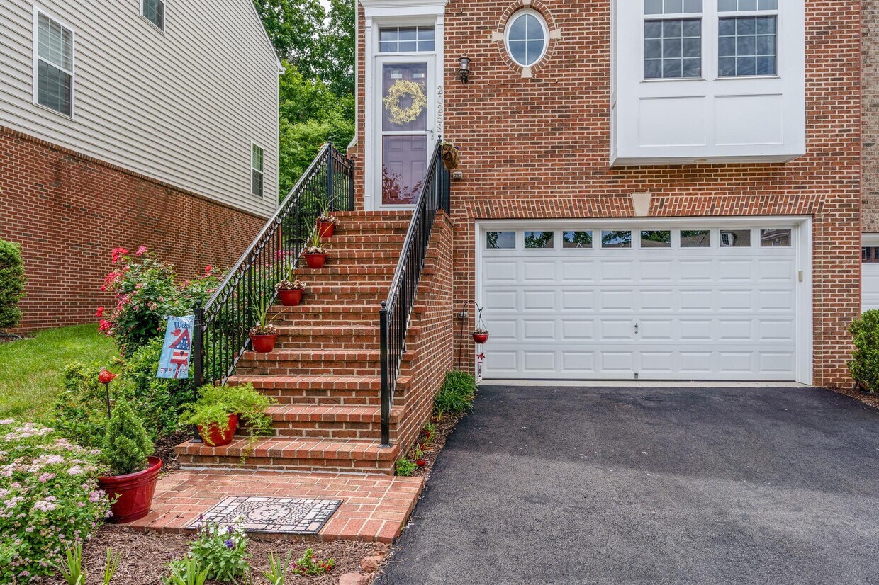 20258 Center Brook Square, Sterling, VA 20165 - House Rental in ...