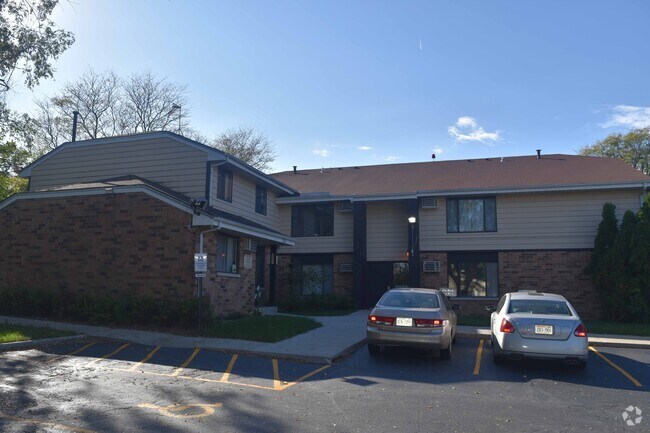 Maple Tree Apartments for Rent - Milwaukee, WI - Updated Today ...