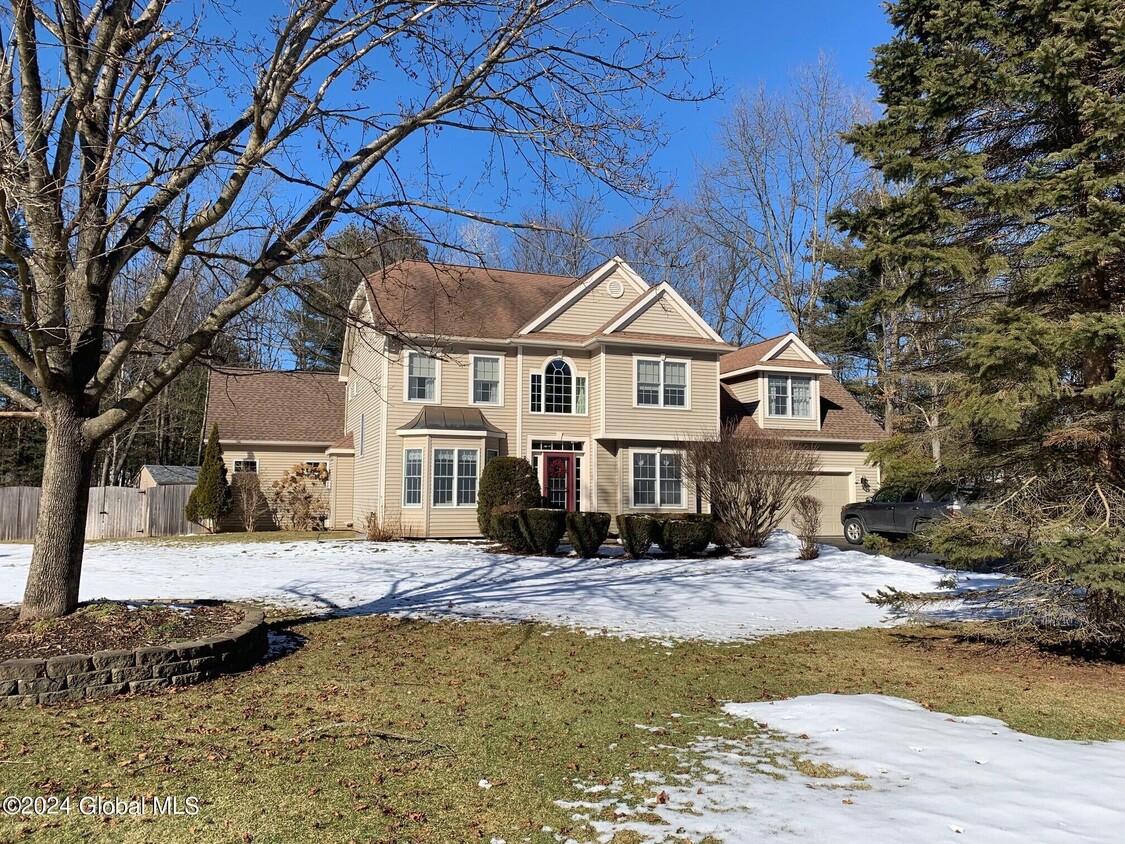 39 Brookside Dr, Saratoga Springs, NY 12866 - House Rental in Saratoga ...