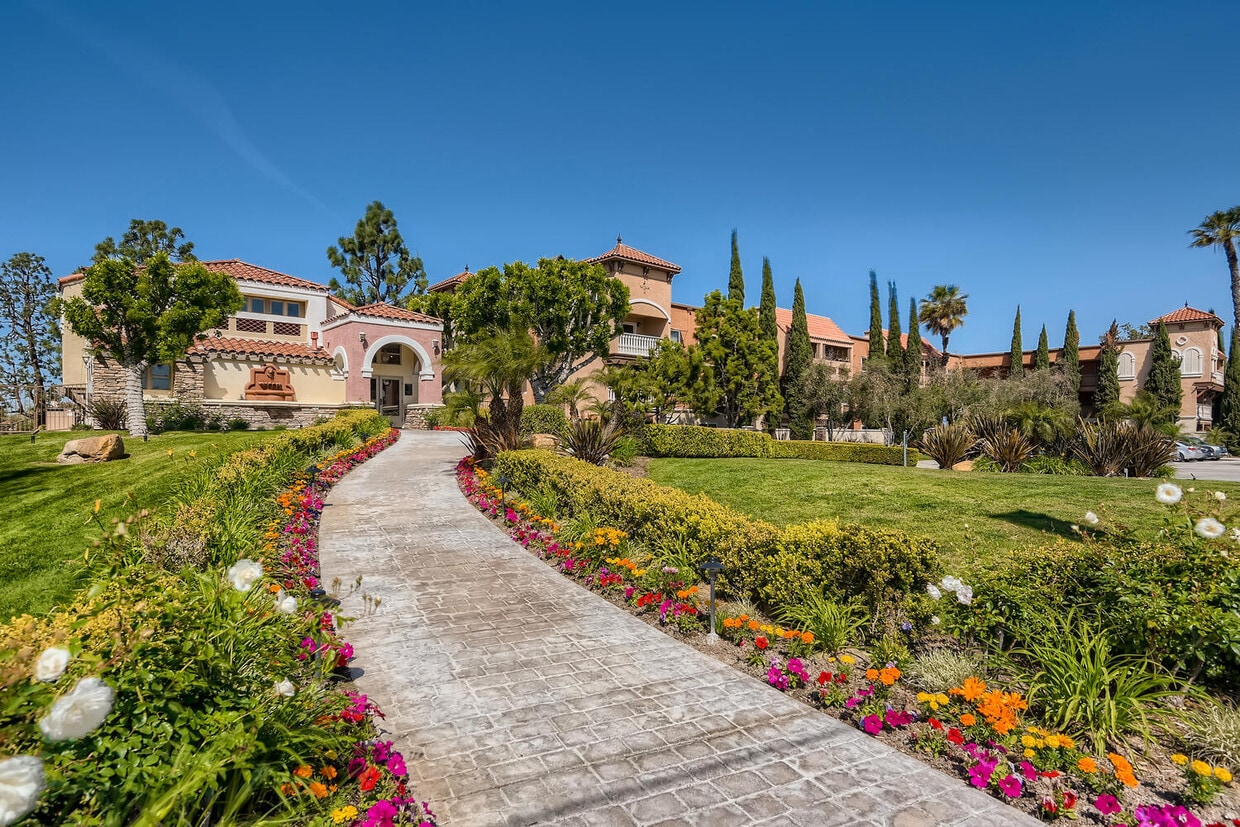 Casa Del Sol Huntington Beach