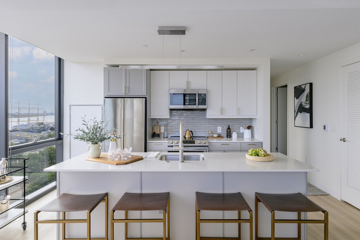 The Ryland - 1 Dock St Philadelphia, PA 19106 | Apartments.com
