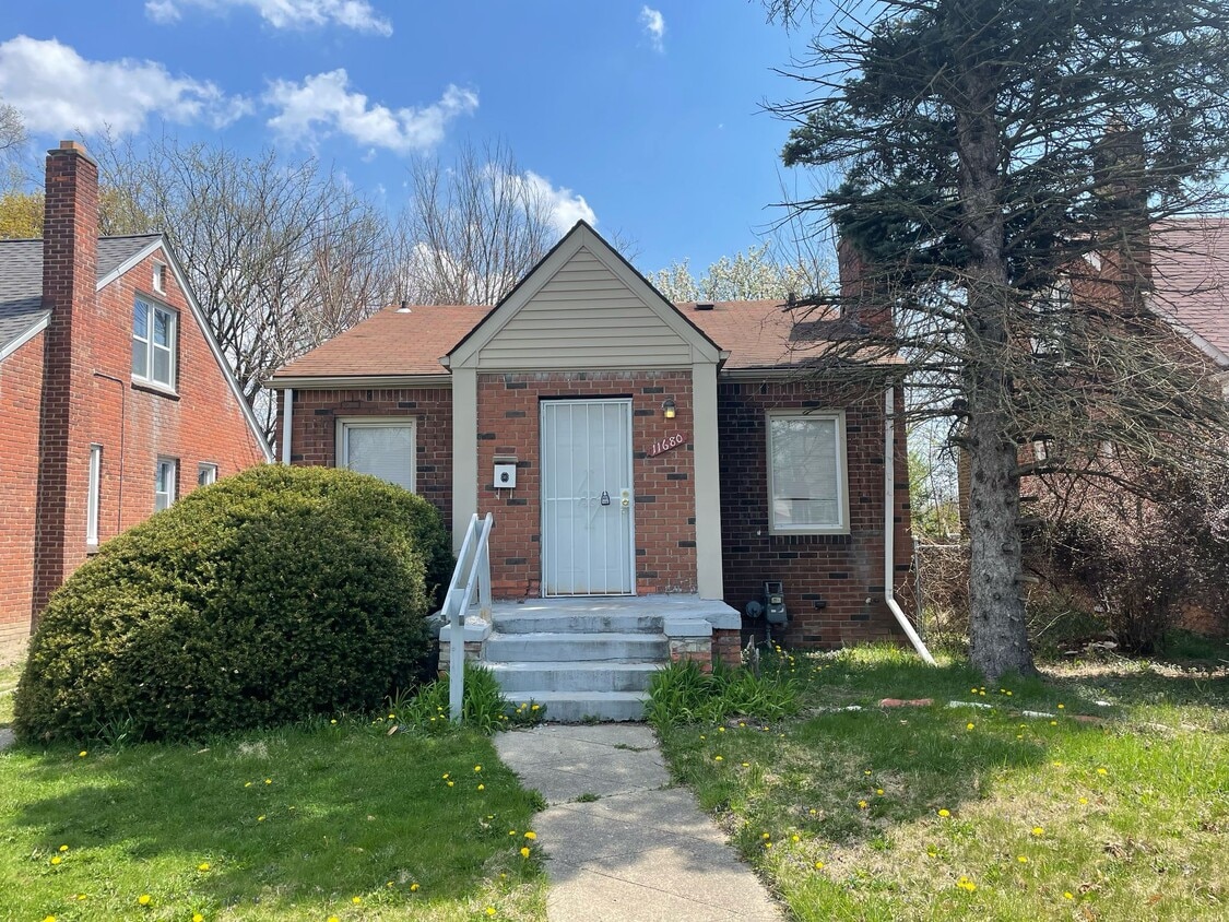 11806 Wilshire Dr, Detroit, MI 48213 - House Rental in Detroit, MI ...