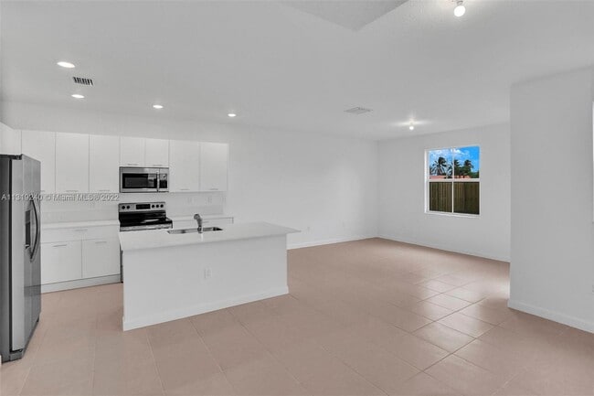 2411 NW 131st St, Miami, FL 33167 - House Rental in Miami, FL ...
