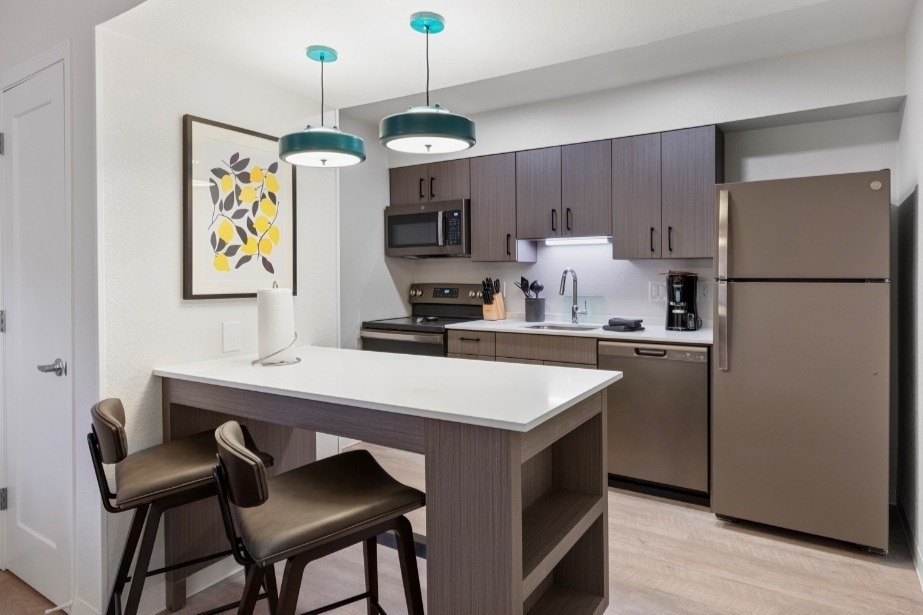 WaterWalk Atlanta Perimeter Center - 6096 Barfield Rd Sandy Springs, GA ...