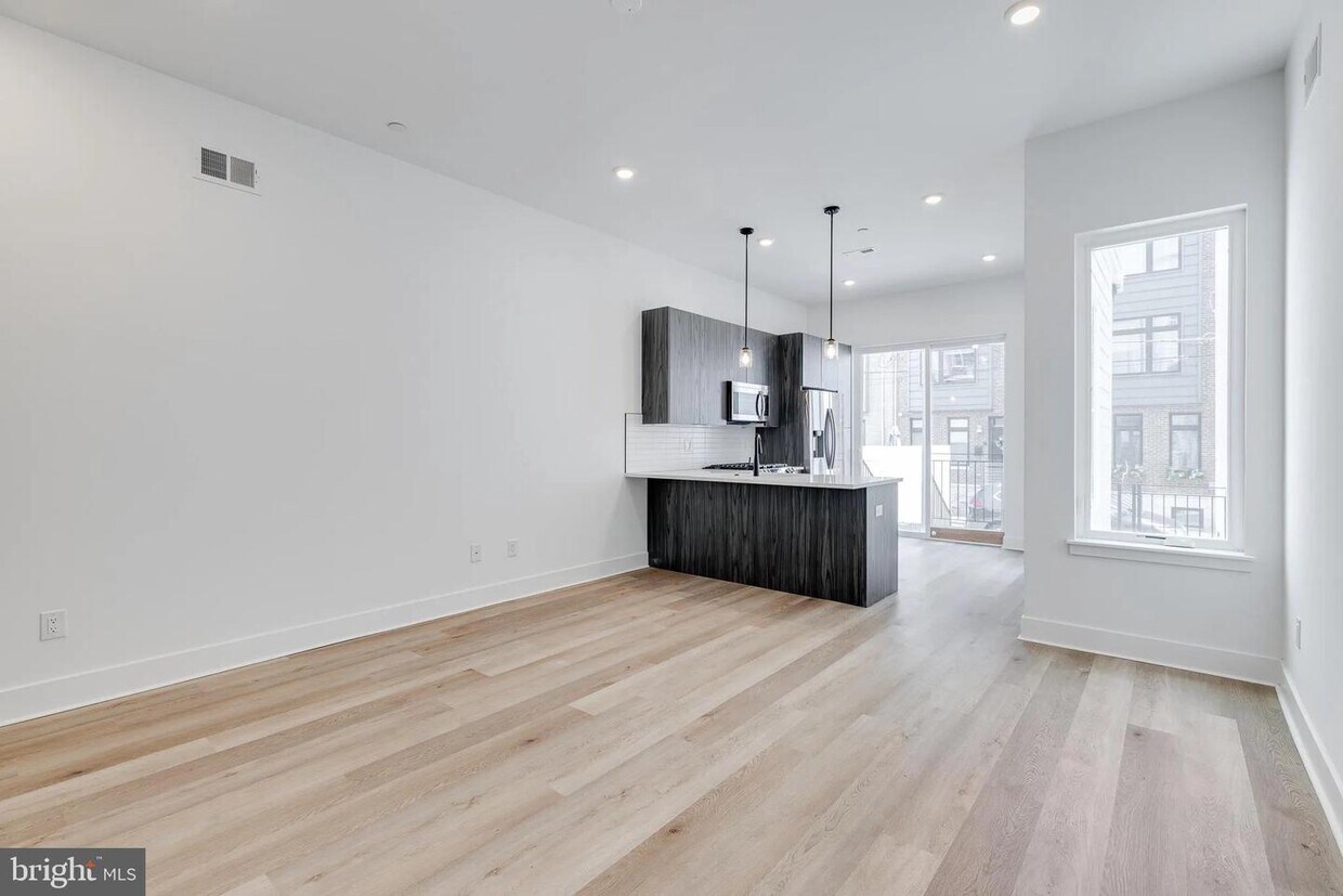 1339 S 20th St Unit C, Philadelphia, PA 19146 - Room for Rent in ...