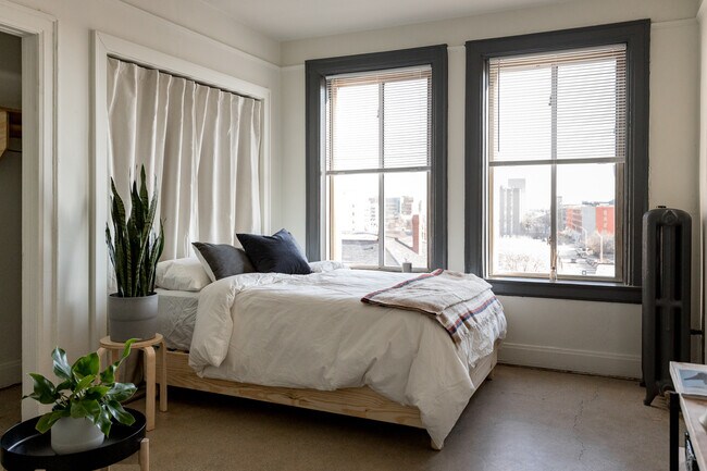 Heather Hall - 3444 2nd Ave Detroit, MI | Apartments.com