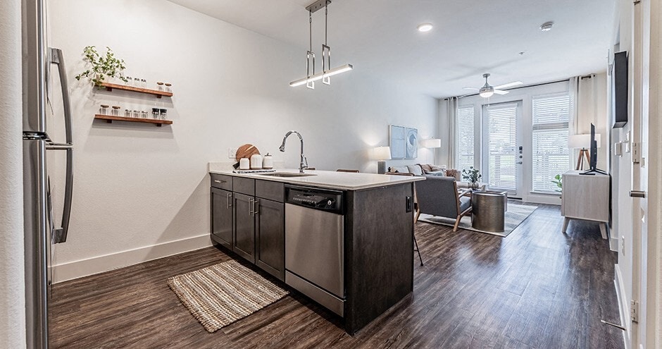 Parkside at Craig Ranch Apartments - 7149 Van Tuyl Pky McKinney, TX ...