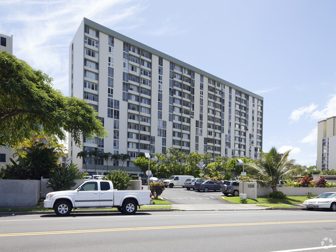 Royal Towers - Apartments in Honolulu, HI | Apartments.com