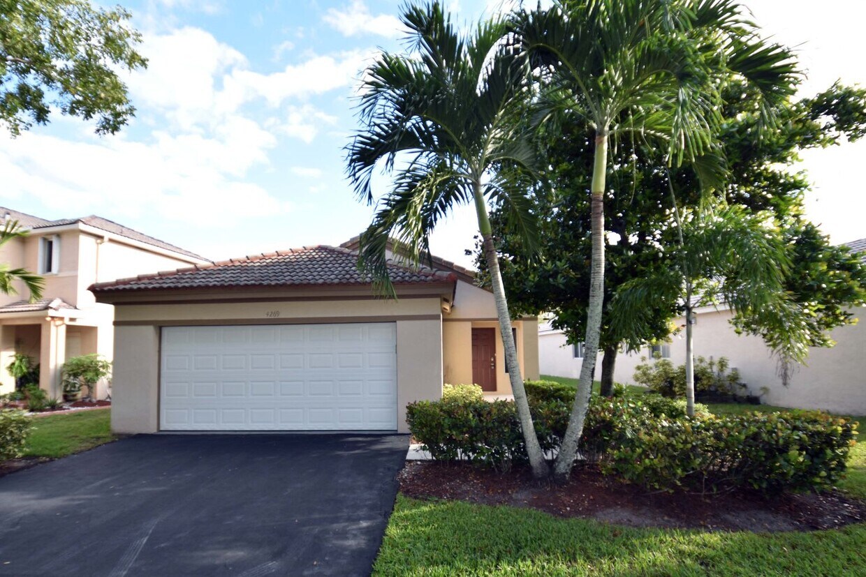 4269 Mahogany Ridge Dr, Weston, FL 33331 | Apartments.com