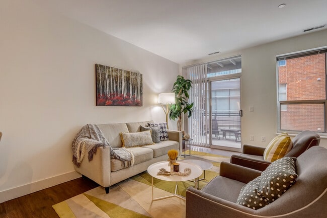 City Green Apartments - Apartments in Milwaukee, WI | Apartments.com