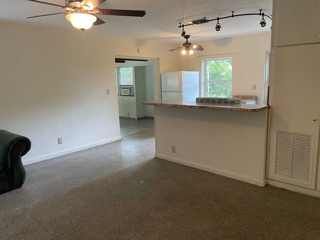 409 NE 26th Dr, Wilton Manors, FL 33334 - House Rental in Wilton Manors ...