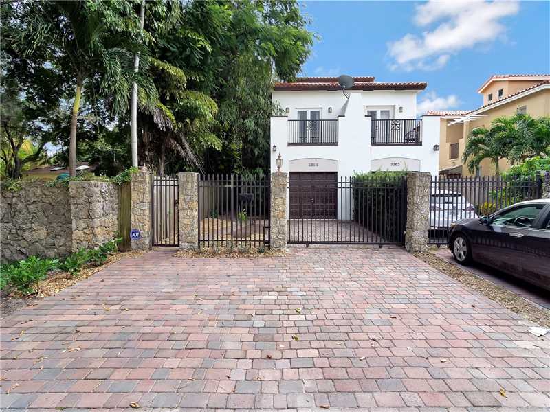 3360 SW 28th St, Miami, FL 33133 - Townhome Rentals in Miami FL ...