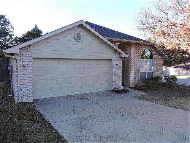 6448 Royal Cedar Dr, Dallas, TX 75236 | Apartments.com