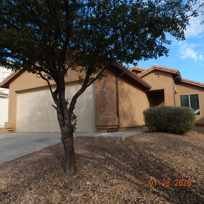708 W Cholla Crest Dr, Green Valley, AZ 85614 - House Rental in Green ...
