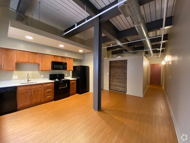 Midtown Cleveland Apartments for Rent with High Ceilings - Cleveland ...