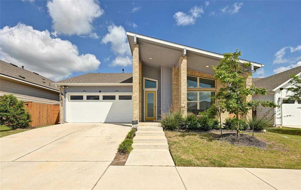 8204 Silhouette St, Austin, TX 78744 - House Rental in Austin, TX ...
