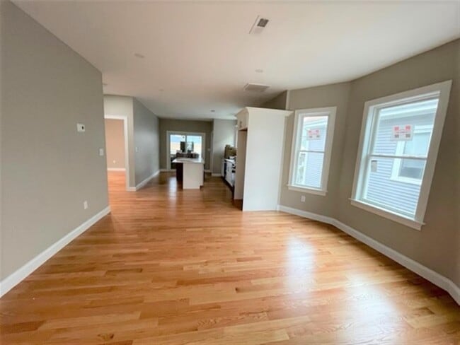 21 Harris Rd Unit A, Medford, MA 02155 - 21 Harris Rd Medford, MA 02155 ...