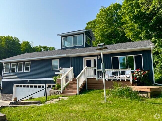 Houses for Rent with High Ceilings in Custer MI