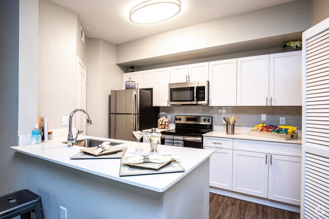 Apartments For Rent in Tampa, FL - 8,558 Rentals | Apartments.com