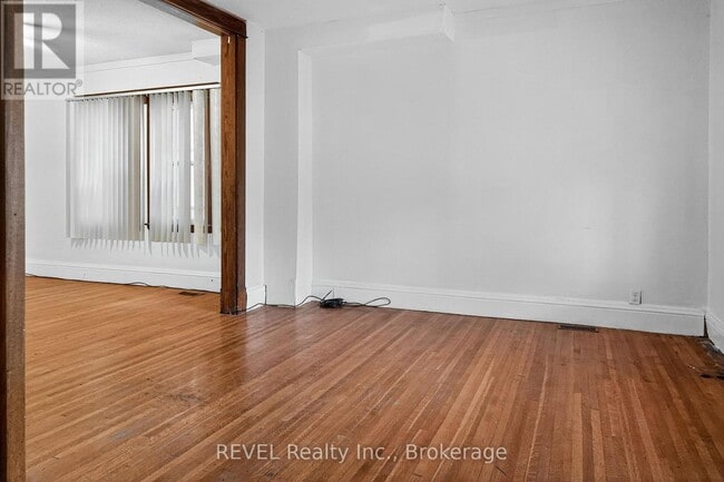 303 Merritt St, St. Catharines, ON L2T 1K1 - Maison à Louer à St. Catharines, ON | Apartments.com