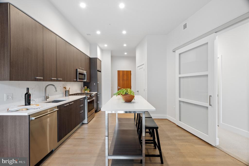 525 Water St SW Unit 321, Washington, DC 20024 - Room for Rent in ...