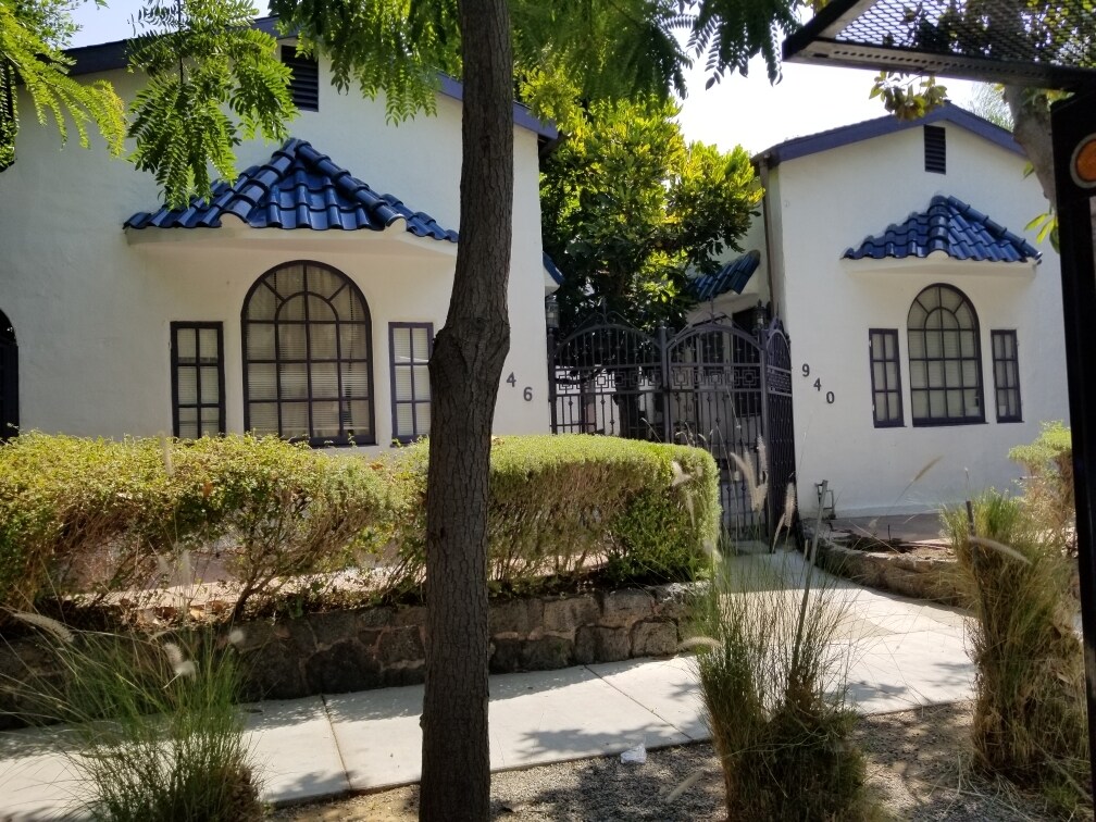 524 Apartments for Rent in 90069, CA | Westside Rentals