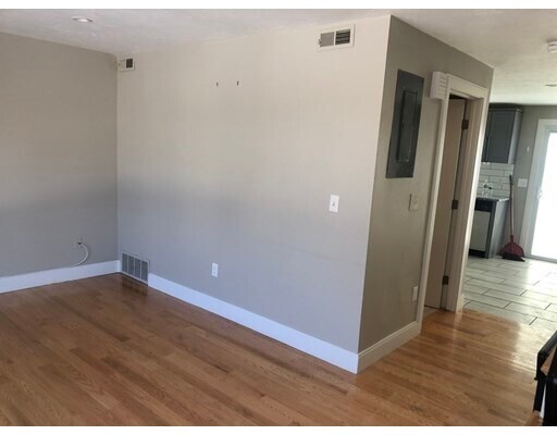 26 Wren Terrace, Quincy, MA 02169 - Townhome Rentals in Quincy MA ...