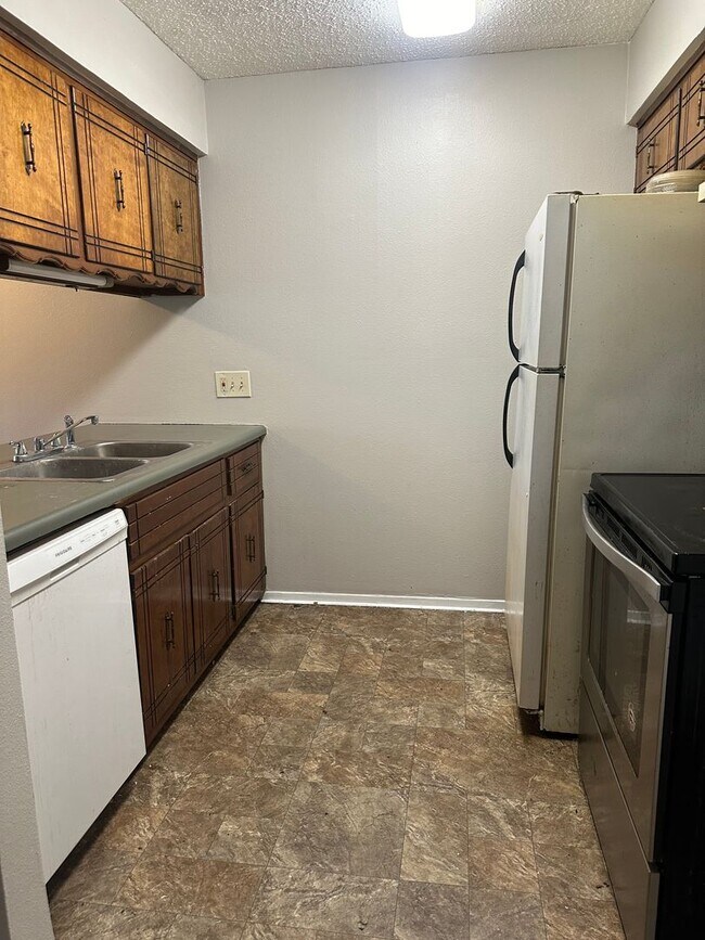 1292 E Houston St, Paris, TX 75460 - House Rental in Paris, TX ...