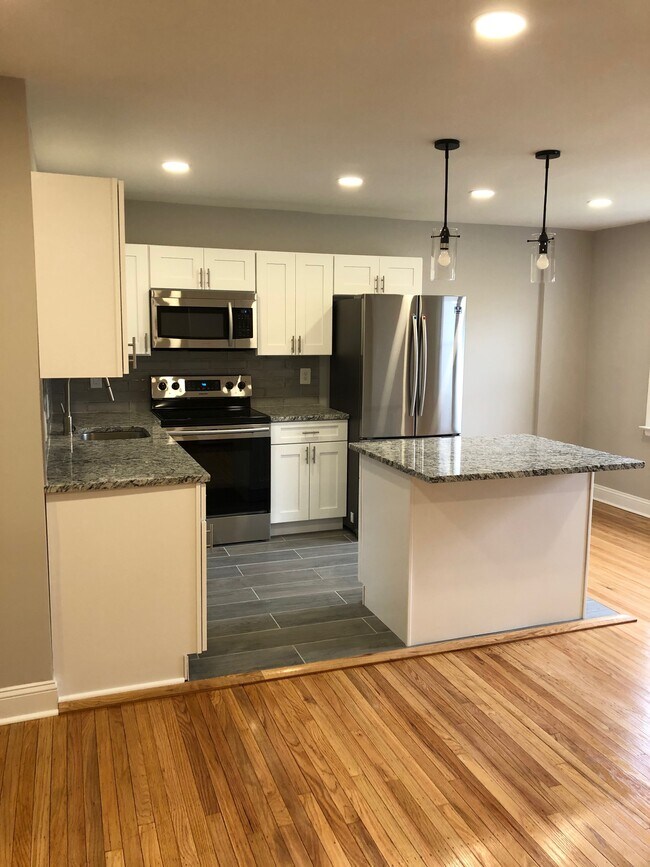 2760 W Country Club Rd Unit FIRST FLOOR, Philadelphia, PA 19131 - 2760 ...