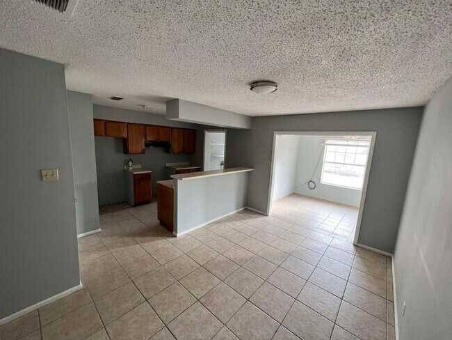 204 Lobo Loop, Laredo, TX 78045 - House Rental in Laredo, TX ...