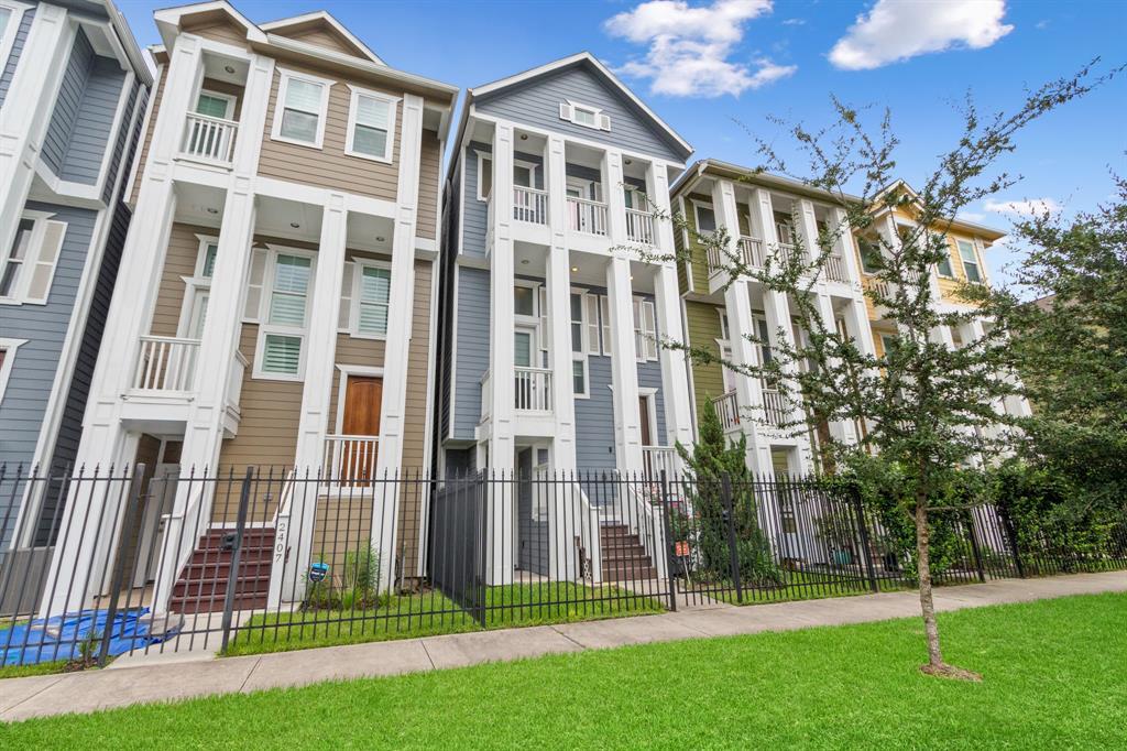2409 Lawrence St, Houston, TX 77008 - House Rental in Houston, TX ...