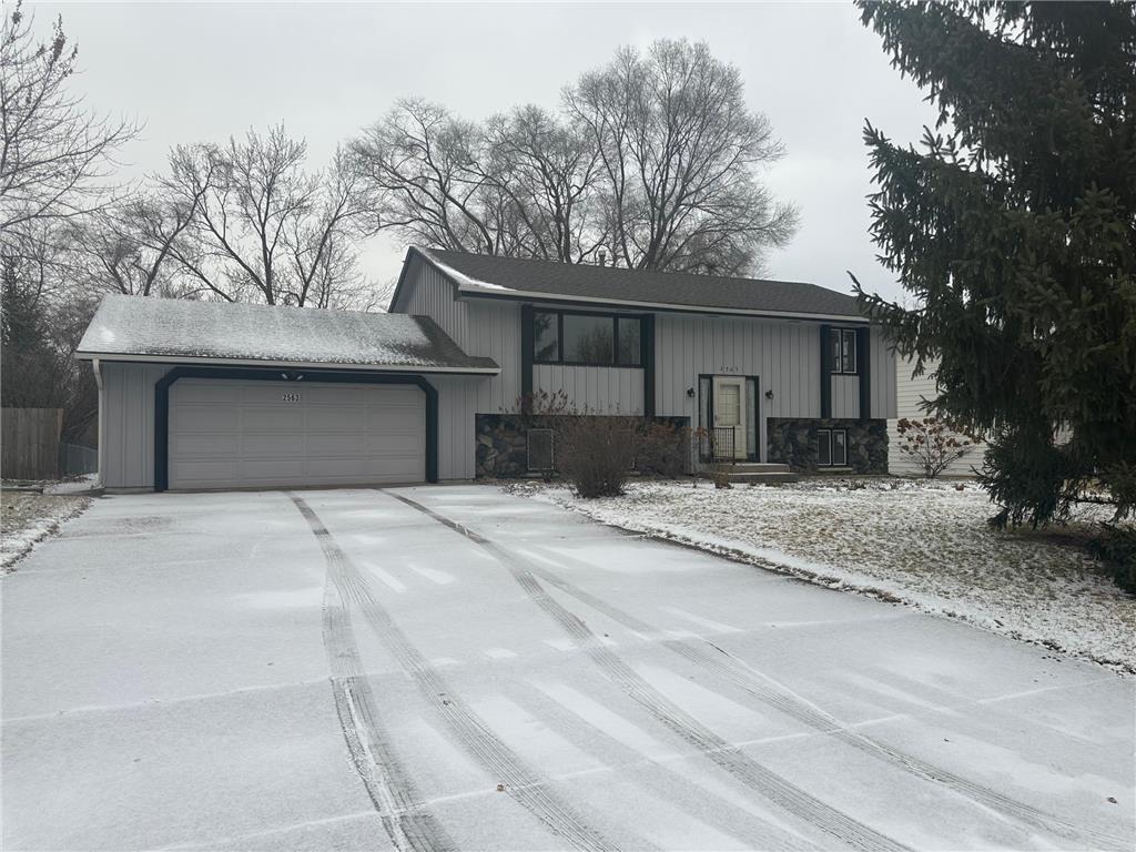 2563 Woodale Dr, Mounds View, MN 55112 - House Rental in Mounds View ...