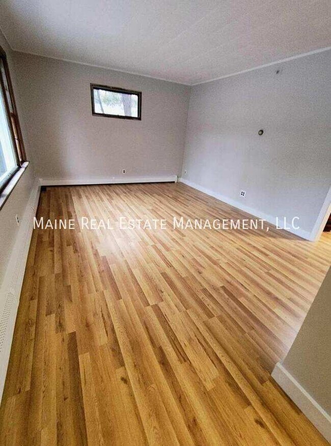 36 Simon Ct Unit 1, Old Town, ME 04468 - Room for Rent in Old Town, ME ...