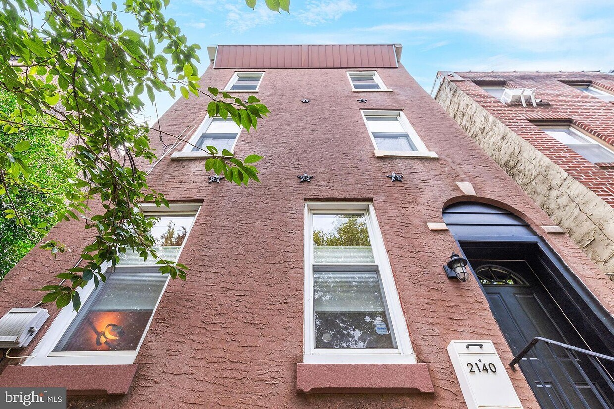 2140 E Susquehanna Ave, Philadelphia, PA 19125 - House Rental in ...