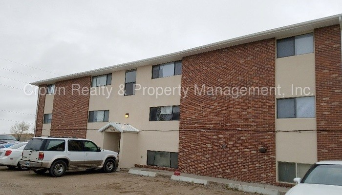 1006 E Jefferson Rd, Cheyenne, WY 82007 - Room for Rent in Cheyenne, WY ...