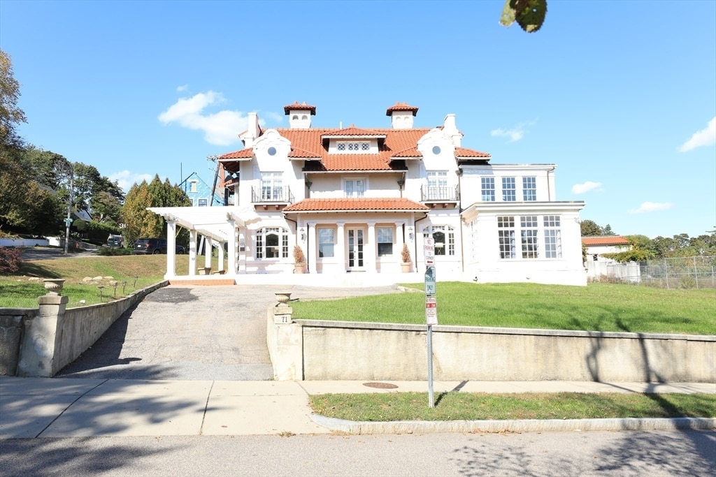 71 Commonwealth Ave, Newton, MA 02467 - House Rental in Newton, MA ...