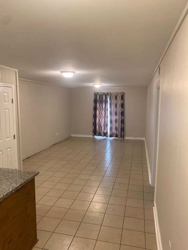 5680 Prescott Rd Unit Apt 6, Baton Rouge, LA 70805 - Room for Rent in ...