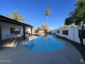 Topaz Park Apartments under $1,500 - Phoenix, AZ - 2 Rentals ...