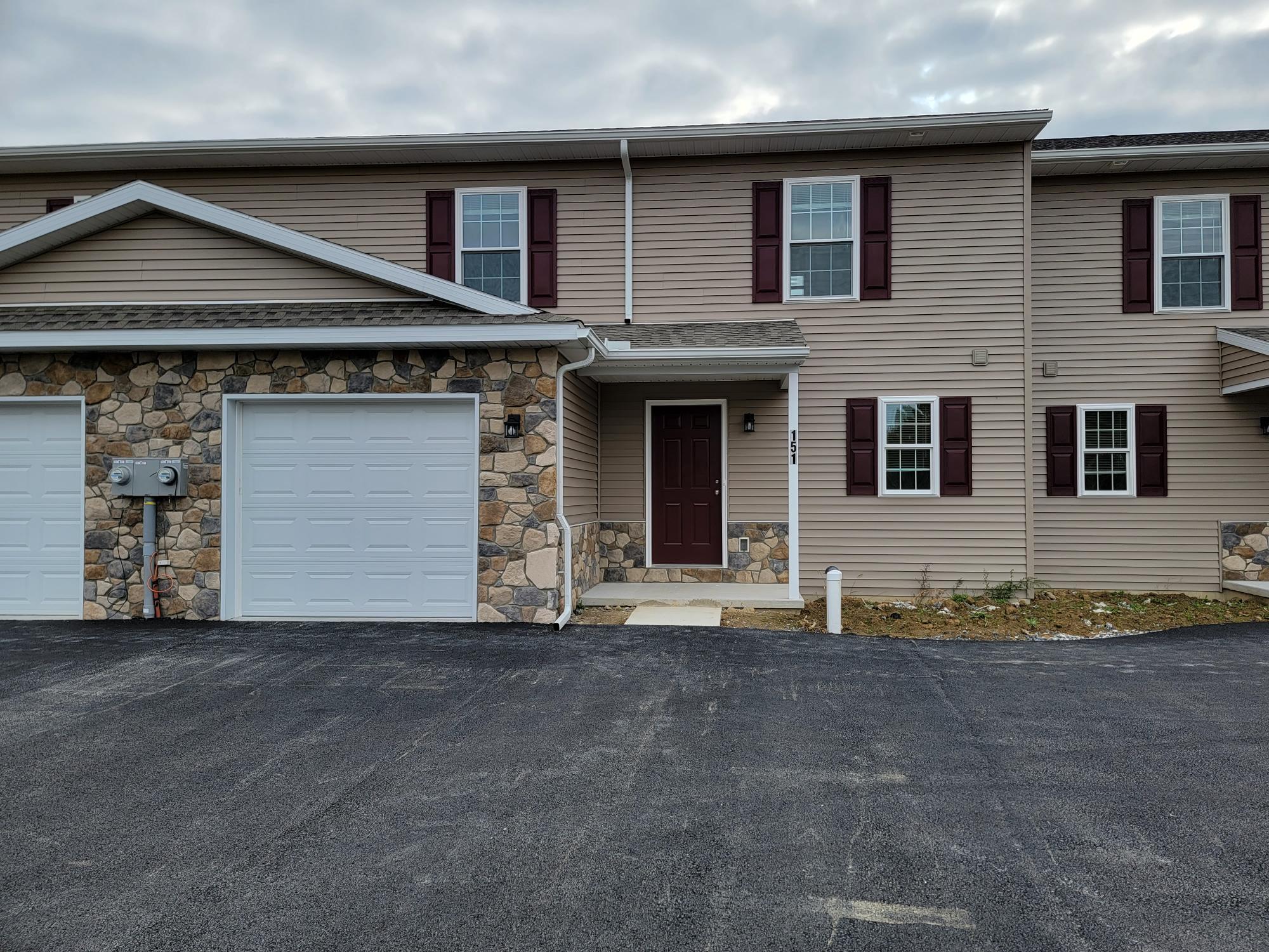 151 Robert Cir, Lebanon, PA 17046 - Townhome Rentals in Lebanon PA ...