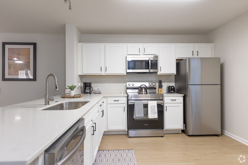 Apartments for Rent with a Walk-In Closet in Valley Falls SC ...