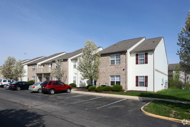Georgesville Green Apartments for Rent with a Swimming Pool - Columbus ...
