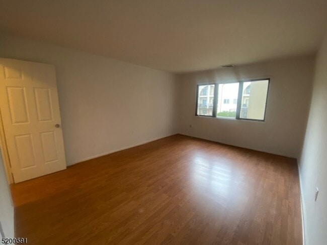 2 Ann St, Clifton, NJ 07013 - House Rental in Clifton, NJ | Apartments.com