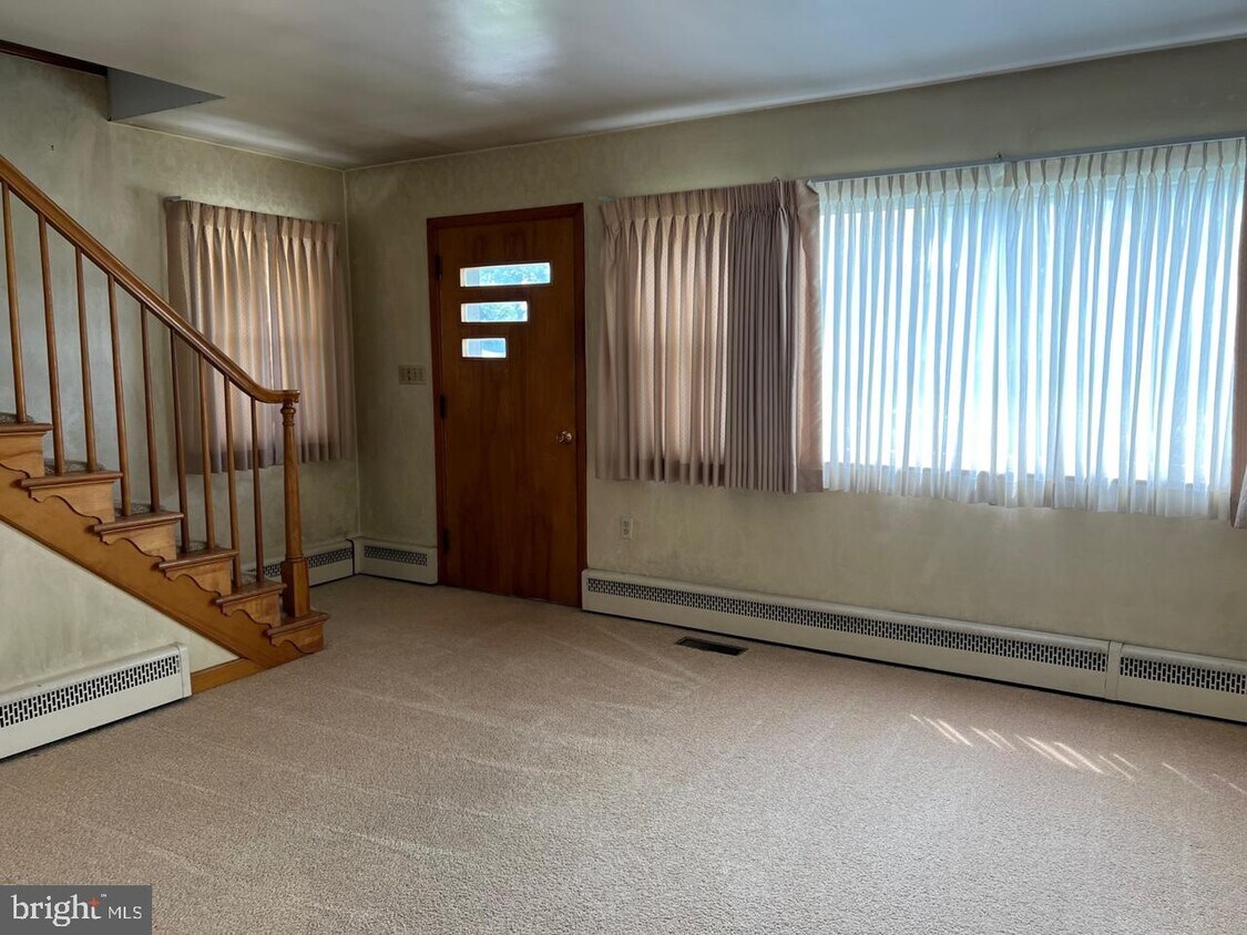 211 E Arch St, Fleetwood, PA 19522 - House Rental in Fleetwood, PA ...