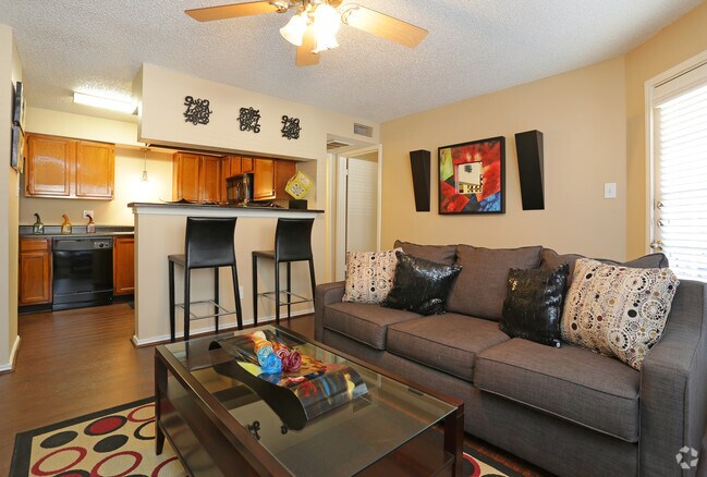 Apartments for Rent Near University of North Texas - Denton, TX Student ...