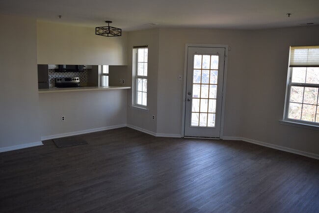 211 Stonehurst Ct Unit 211, New Castle, DE 19720 - Condo for Rent in ...