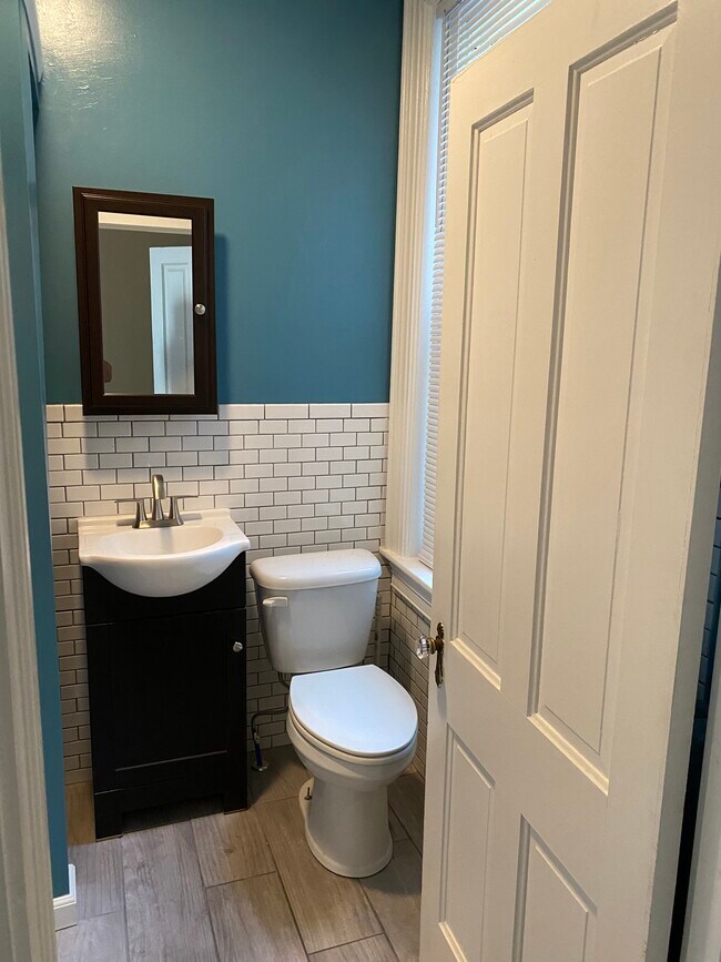 437 S Queen St Unit South Queen Heat Included, Lancaster, PA 17603 - 437 S Queen St Lancaster ...