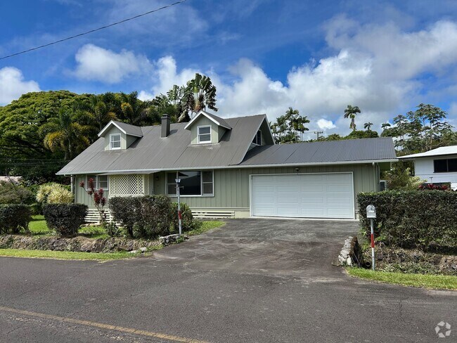 Apartments for Rent with Yard in Hilo HI