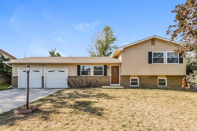 Clearview Estates Apartments for Rent with a Garage - Colorado Springs ...