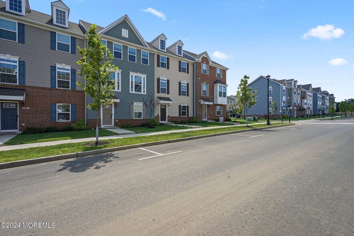 7 Midland Ave, Aberdeen Township, NJ 07721 - Condo for Rent in Aberdeen ...